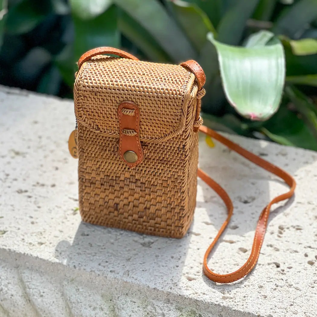 Ata Vine Woven Cell Phone Crossbody Bag – Indio Durham