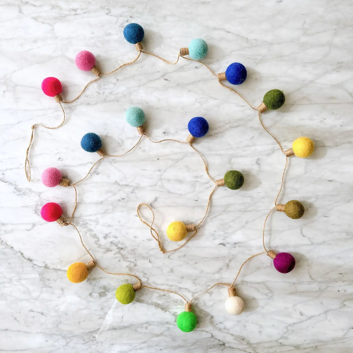 Christmas Lights Felt Garland, 4' – Indio